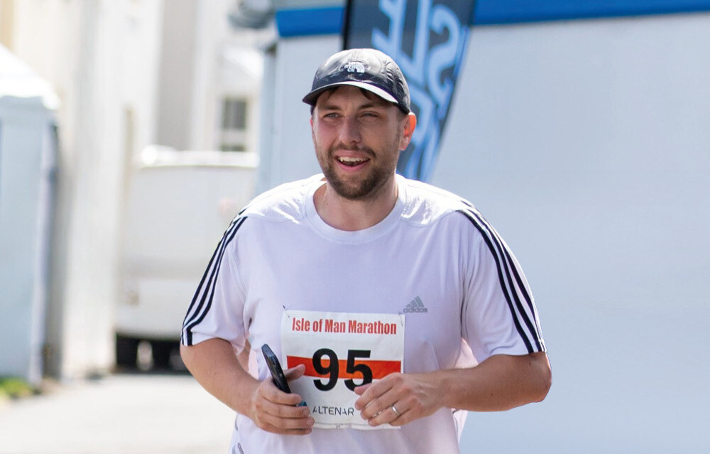 Alex Stokoe completes the Altenar Isle of Man Marathon